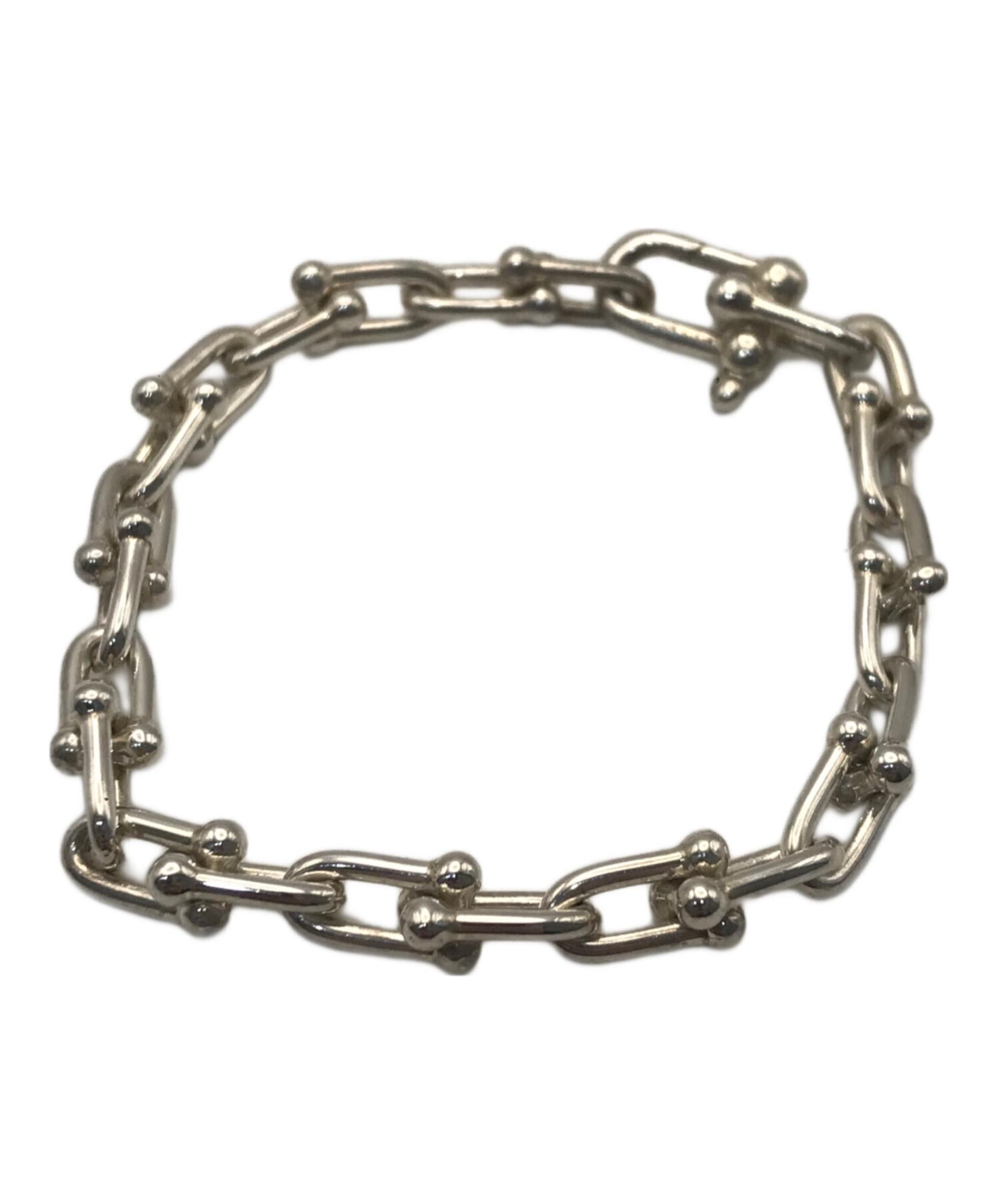 【TIFFANY & Co. / ティファニー】ハードウェア ブレスレット | 都会的で洗練された手元を演出するアイコニックなシルバー ...