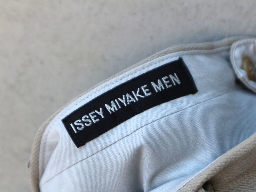 ISSEY MIYAKE MEN / イッセイミヤケメン 】19SSよりワイドタック ISSEY MIYAKE MEN / イッセイミヤケメン 】19SSよりワイドタック