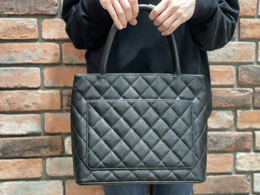 CHANEL/シャネル】マトラッセキャビアスキントートバッグが買取 CHANEL/シャネル】マトラッセキャビアスキントートバッグが買取