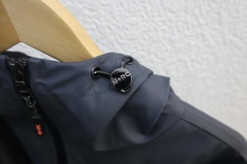 M+RC NOIR/マルシェノア】よりアノラックプルオーバージャケット M+RC NOIR/マルシェノア】よりアノラックプルオーバージャケット