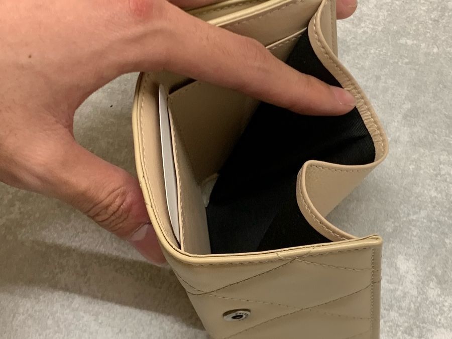 BALENCIAGA/バレンシアガ】のBロゴコンパクトウォレット を買取 BALENCIAGA/バレンシアガ】のBロゴコンパクトウォレット を買取