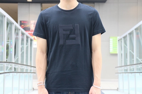 【FENDI/フェンディ】よりFFロゴTシャツ(FAF532 A54P)が買取入荷。[2021.07.14発行]｜トレファクスタイル橋本店｜洋服・古着の買取と販売の専門店｜トレジャー ...